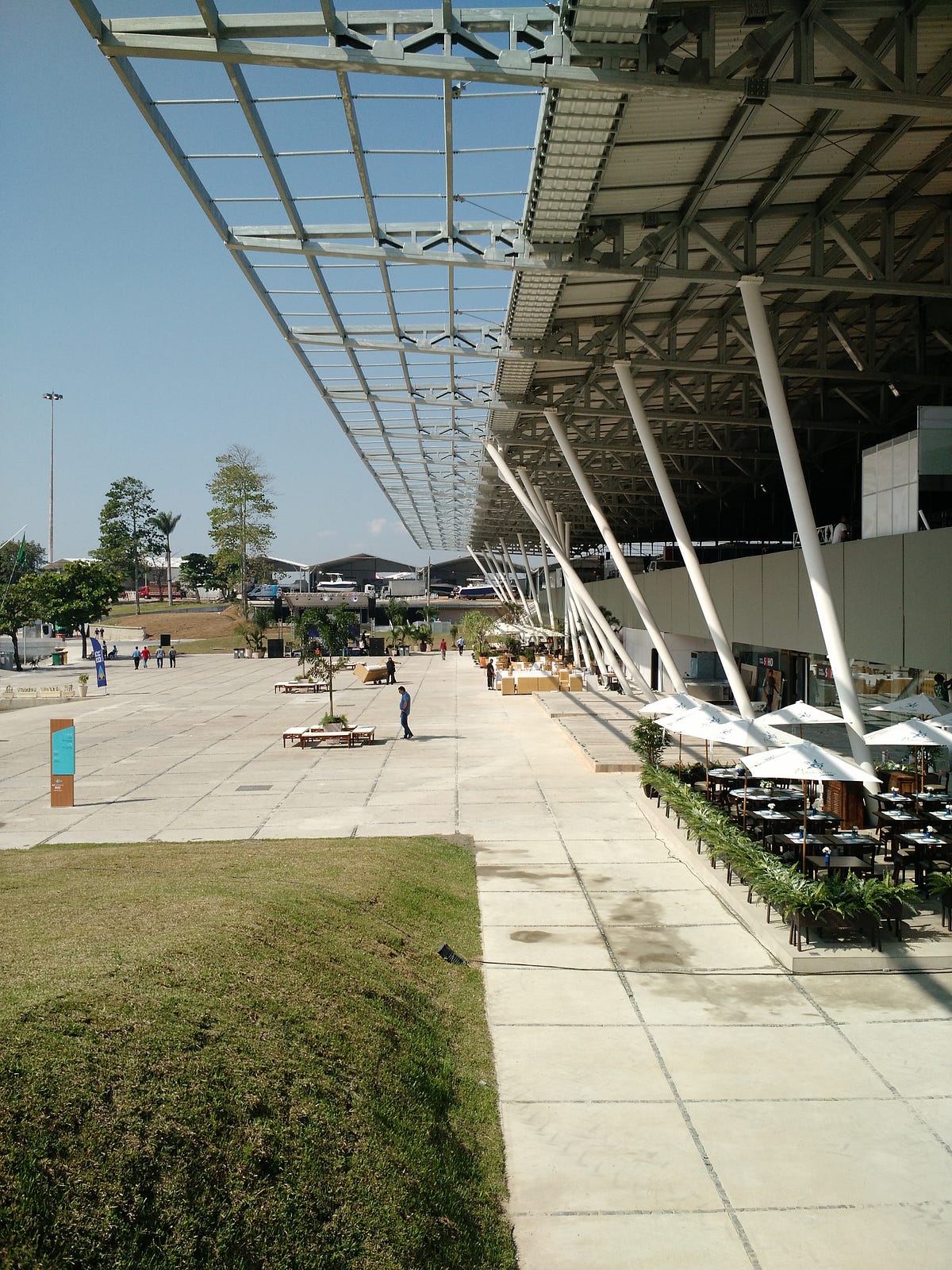 rapto. faz três dias que o choro desce e não… | by Antonia | Medium