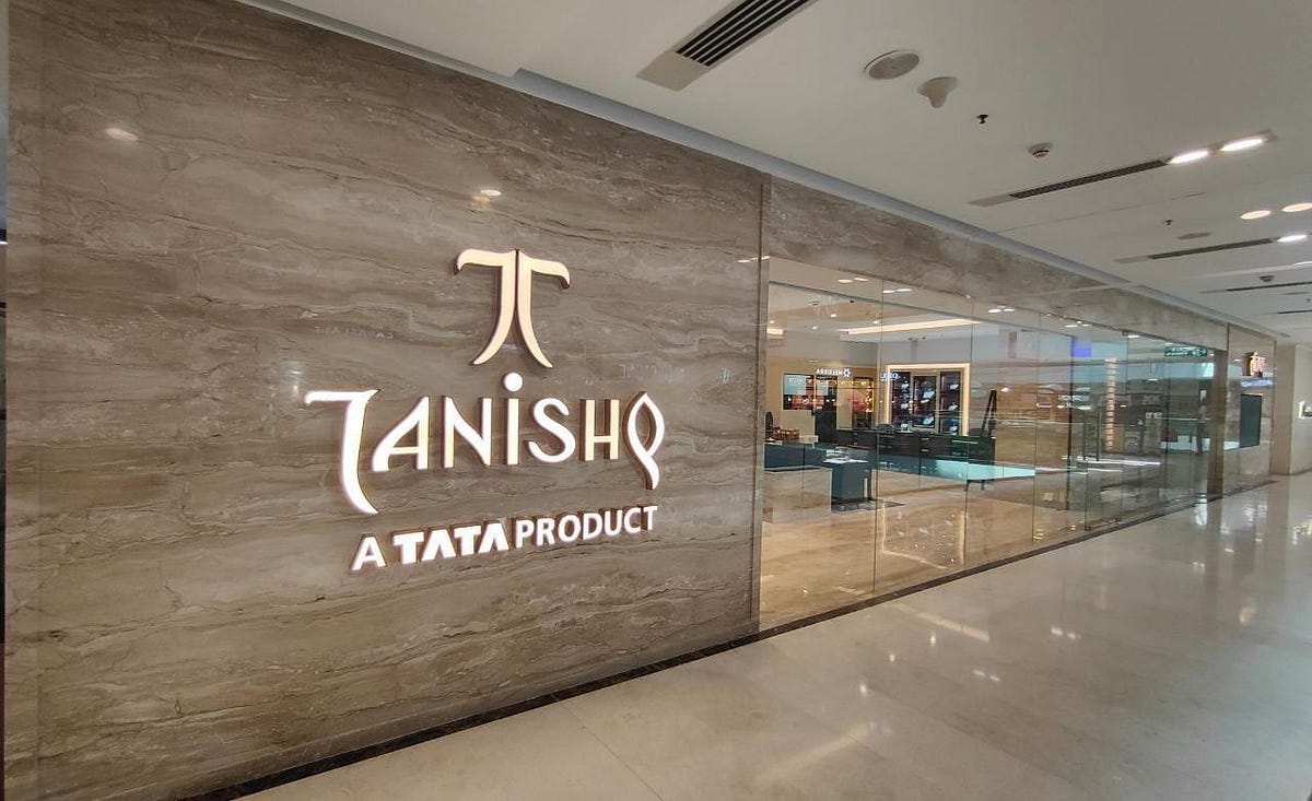 Tanishq Showroom in Delhi | DLF Promenade - DLF promenade - Medium