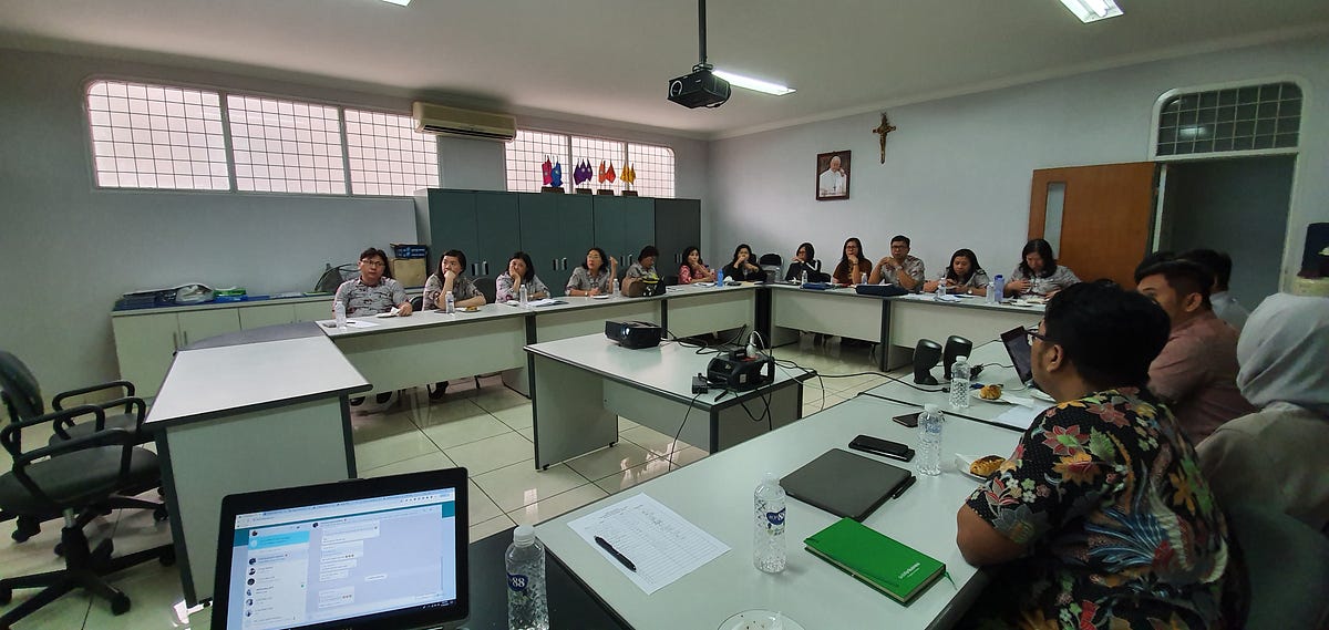 Implementasi Aloysius. Halo sobat scola, kegiatan scola kali… | by SCOLA | Medium