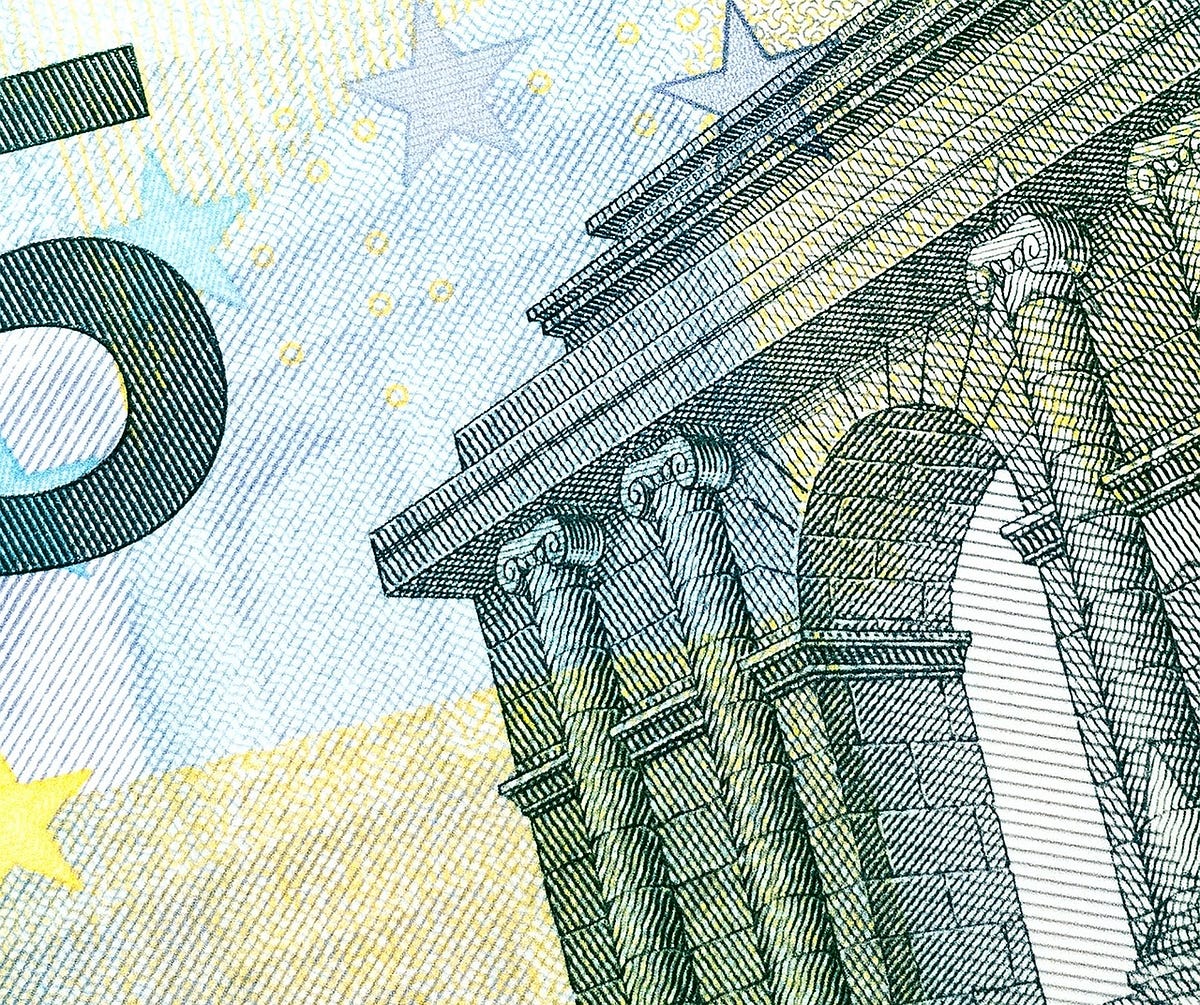 Algunas preguntas sobre el salario mínimo | by Áxel Alfaro | Medium