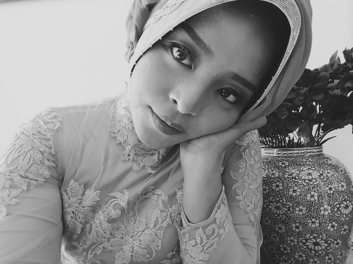 Persetan label pesantren. Halo bukan halo, | by Farah | Medium