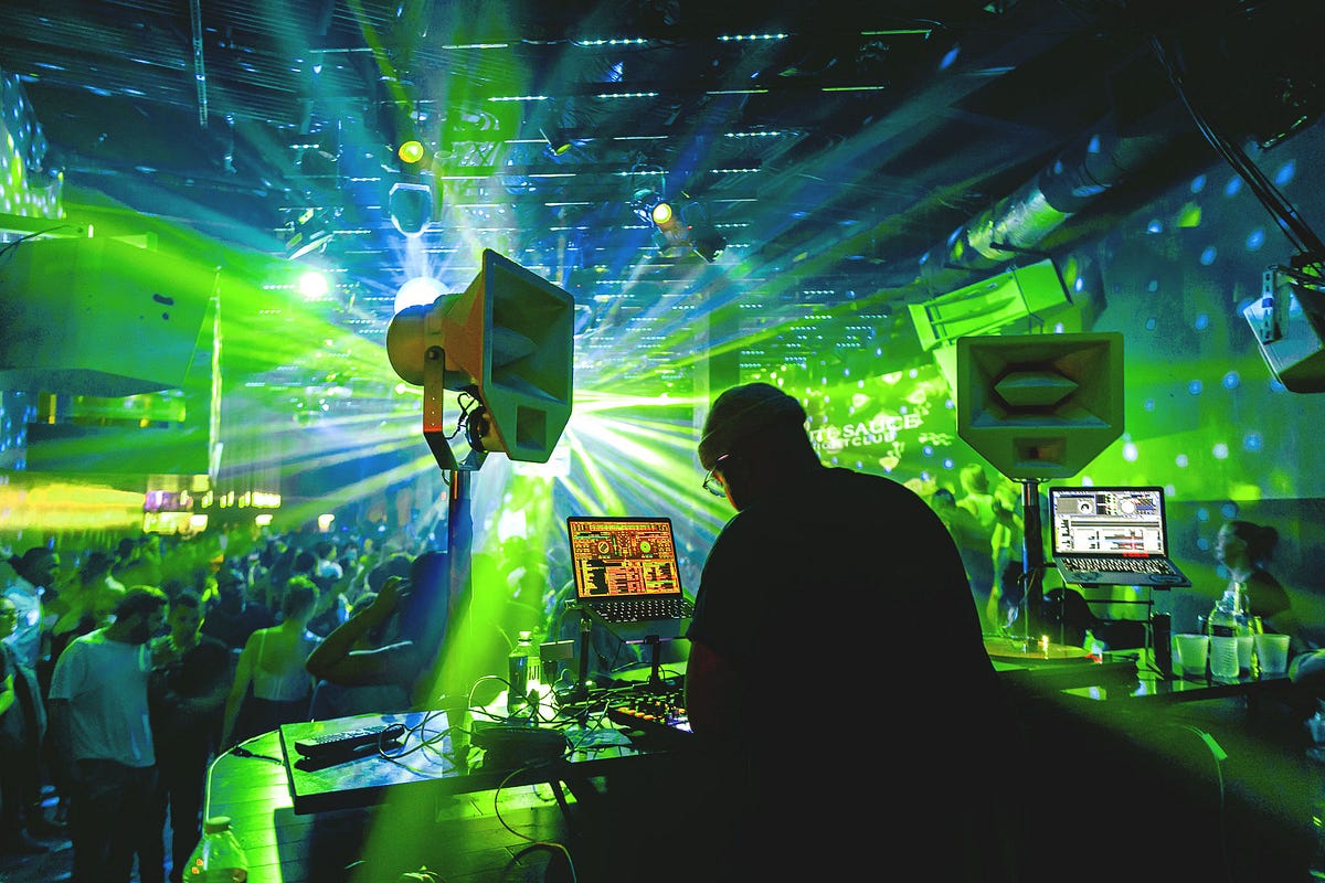 Navigating the DJ Industry in 2023: Tips, Benefits, and Challenges for ...
