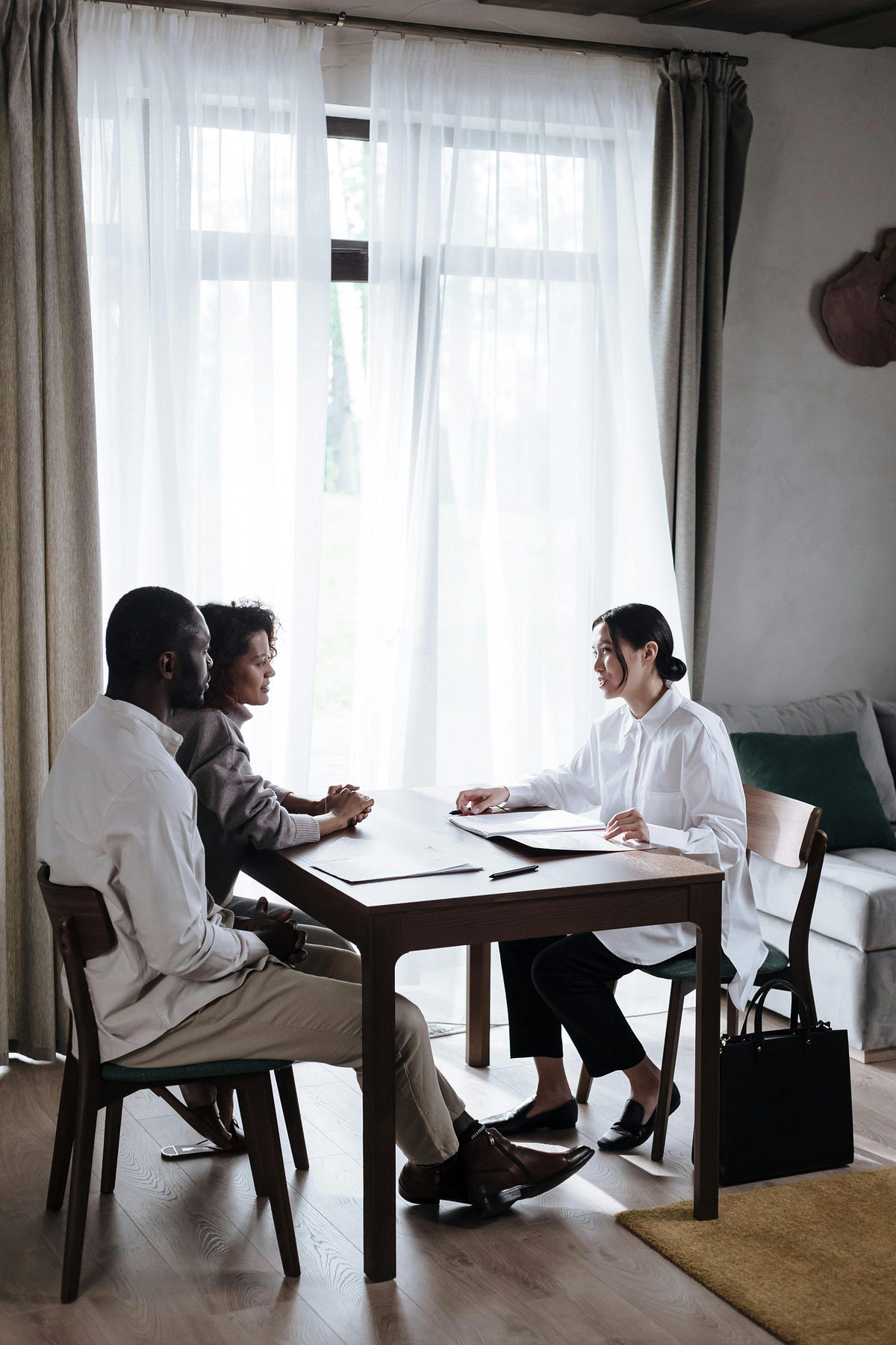 5 Steps To Seem Confident While Talking | by Hashmi Showkat | Oct, 2024 | Medium