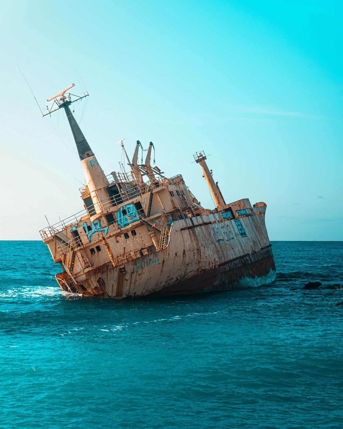 Beneath the Bermuda Triangle: Lost Cities, Magnetic Chaos, and Nature’s ...