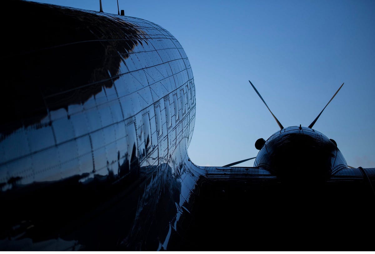 How to Build An Airplane in Your Livingroom | by Hello Jill Hoffman ...
