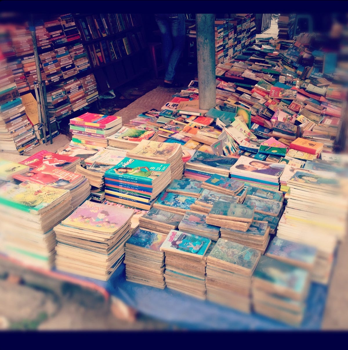 Used Book Stores from Myanmar Will Disappear? Yangon’s အေဟာင္းဆိုင္ ေတ ...