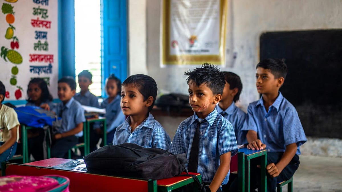 From Chalkboards to VR: Rethinking Rural Classrooms in India | by Purnima Rani | Sep, 2025 | Medium