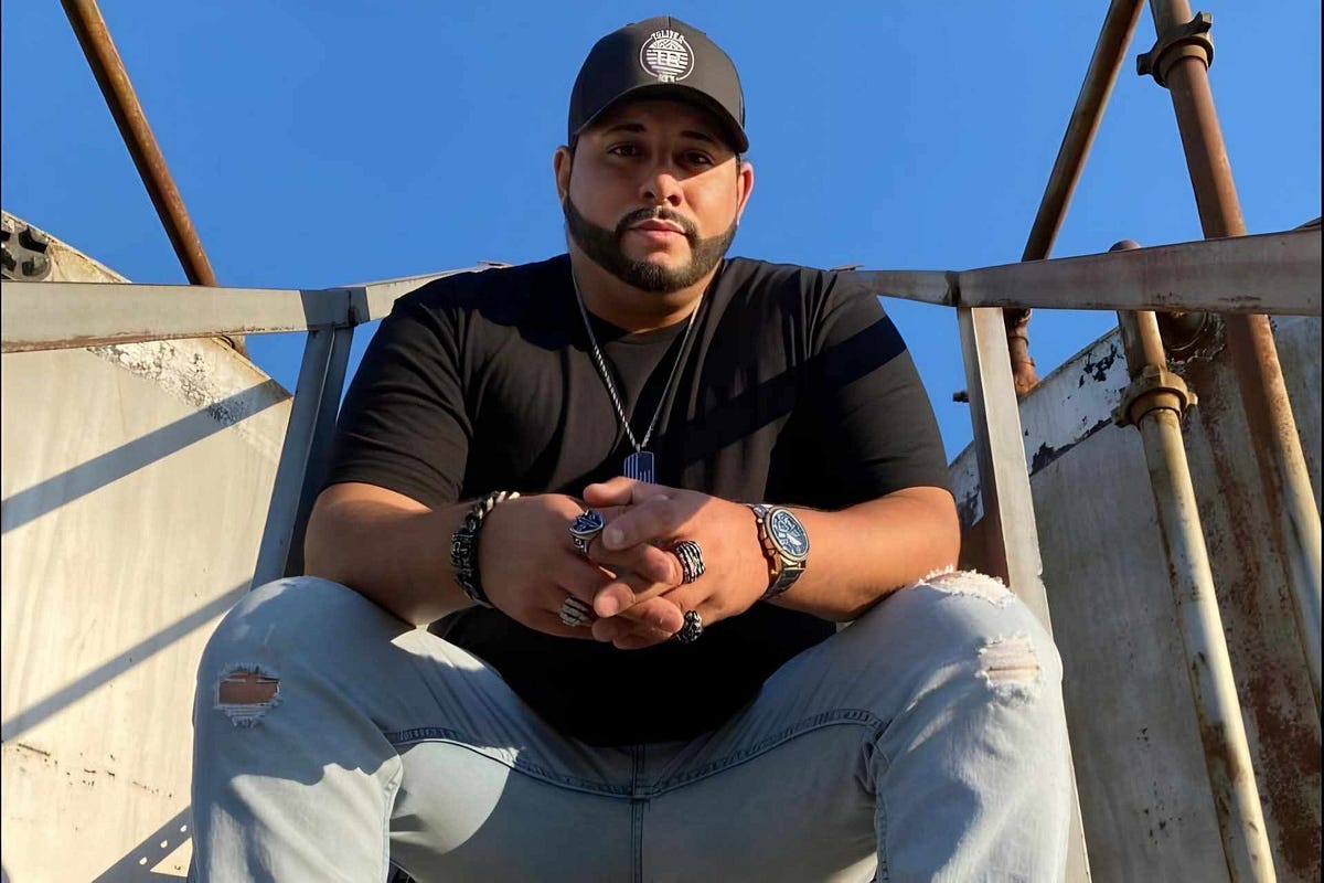 Toliver Rey: A Rising Star Illuminating the Country Music Scene | by ...