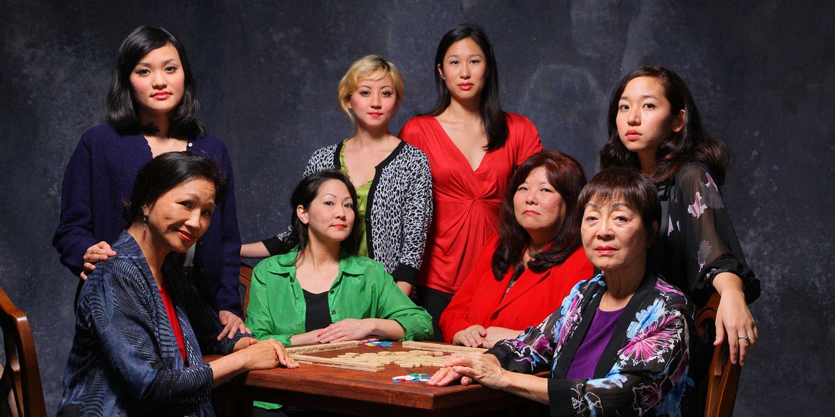 “THE JOY LUCK CLUB” BY AMY TAN. Оюутан ахуйд Америкд төрж өссөн Хятад… | by Enkh Saikhan | Medium