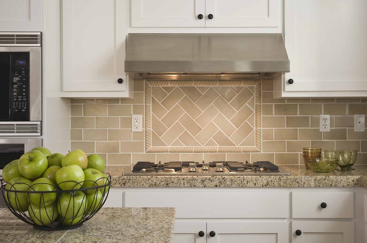 A Guide to Different Kitchen Splashback Materials | by Divine 🏠 ...