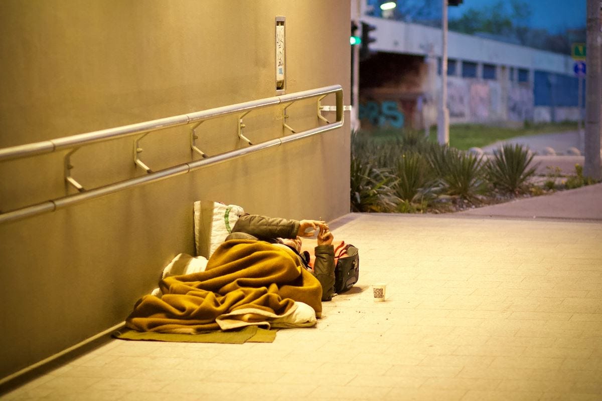 The Worrying Challenges the Homeless Face on a Daily Basis | Medium