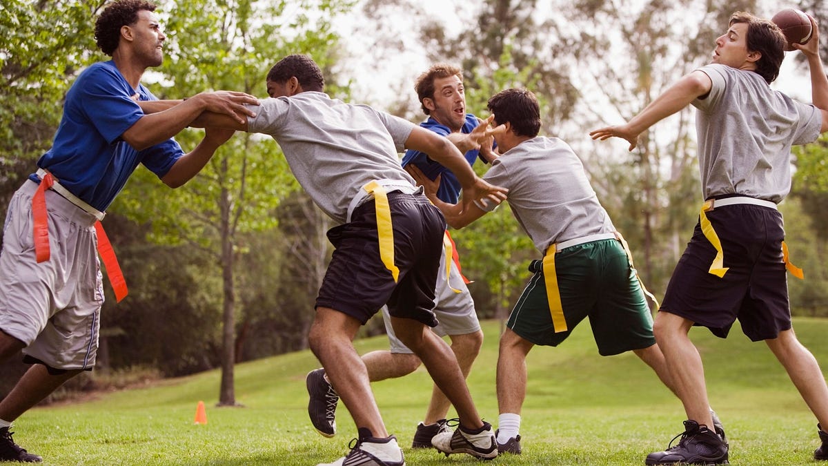 A Starter Guide to Flag Football | Medium