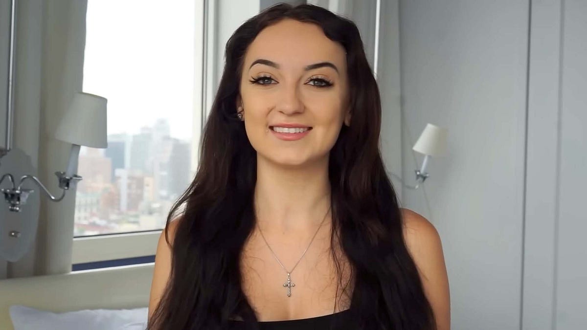 How Isabella Cracked the Code: Her FREE Recipe for a Six-Figure Online ...