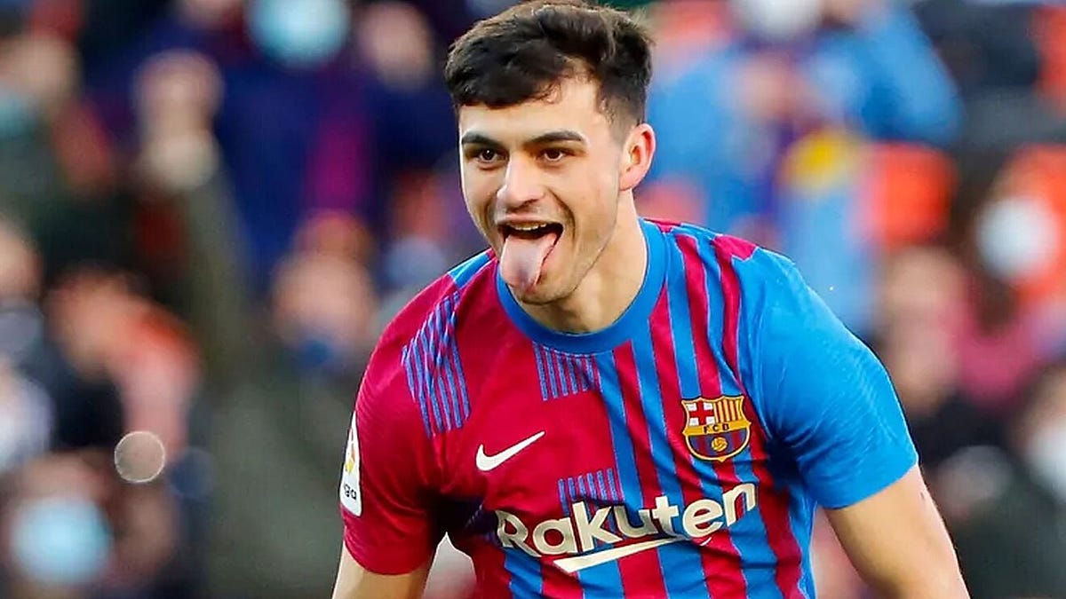PEDRI — THE NEW MIDFIELDER PROFILE | by Blagoja Petrushev ...