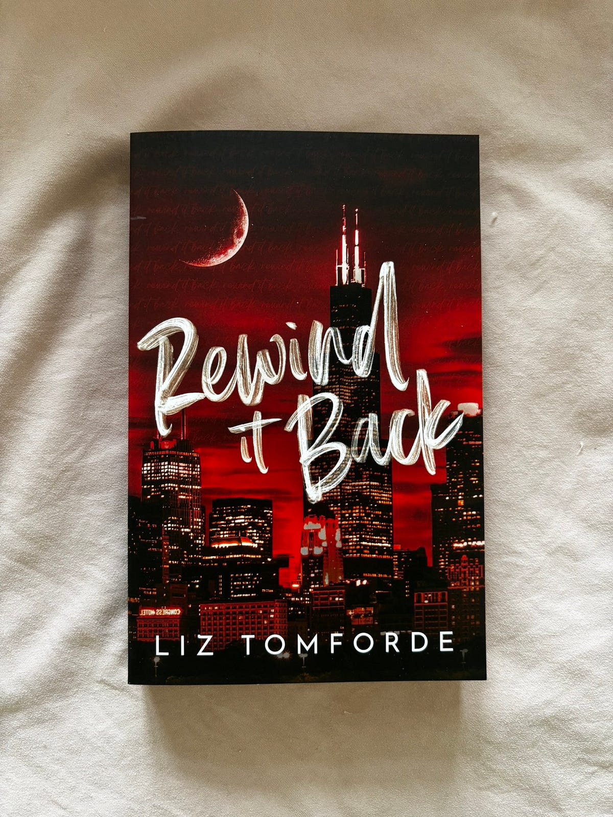 Book Review — Why “Rewind It Back” by Liz Tomforde Will Blow Your Mind | by Elara Quinn | Medium