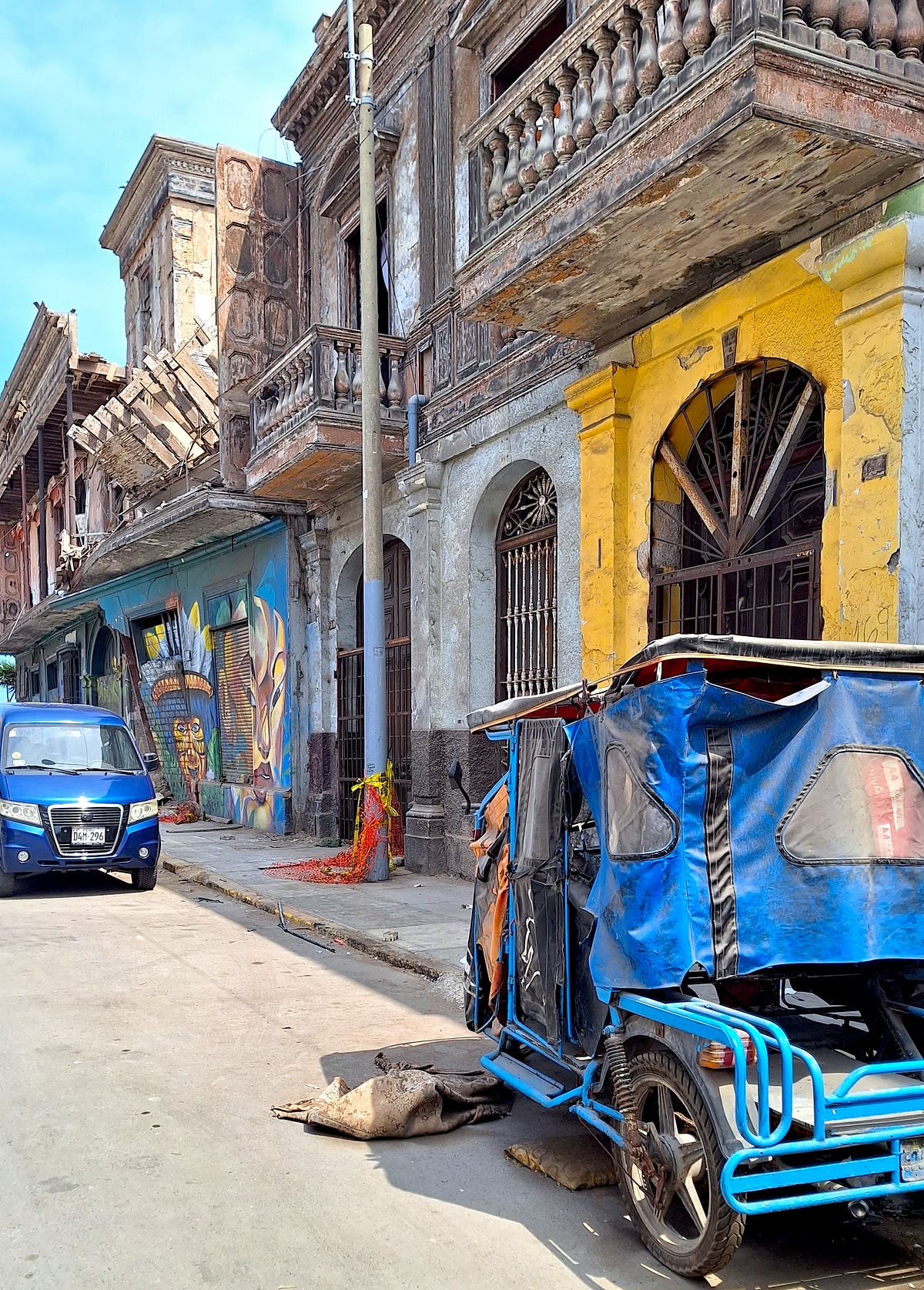 Street art in one of the most crime-ridden cities in Peru: art between ...
