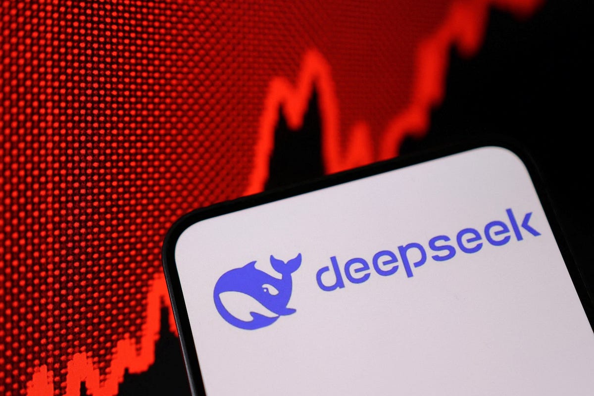 DeepSeek R1 vs V3: Which AI Model Is Right for You? | by CherryZhou | Medium