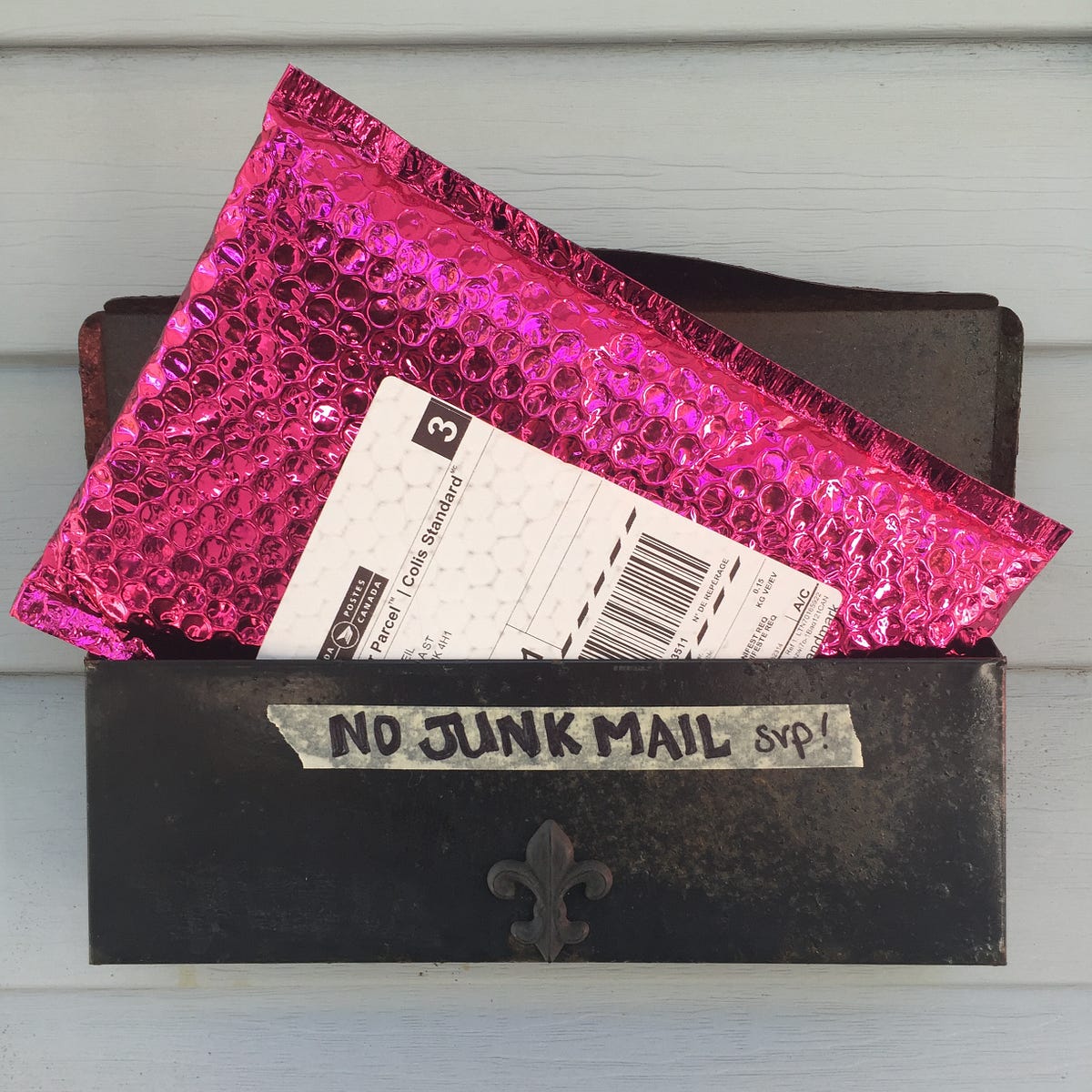 Ipsy Daisy: Why I’m cancelling my Glam Bag delivery | by Robyn McNeil | The Whole Family ...