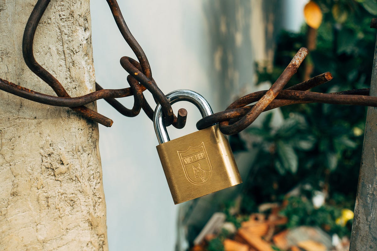 🔐 How to verify a signed email with GPG | by Martin Zugnoni | Medium