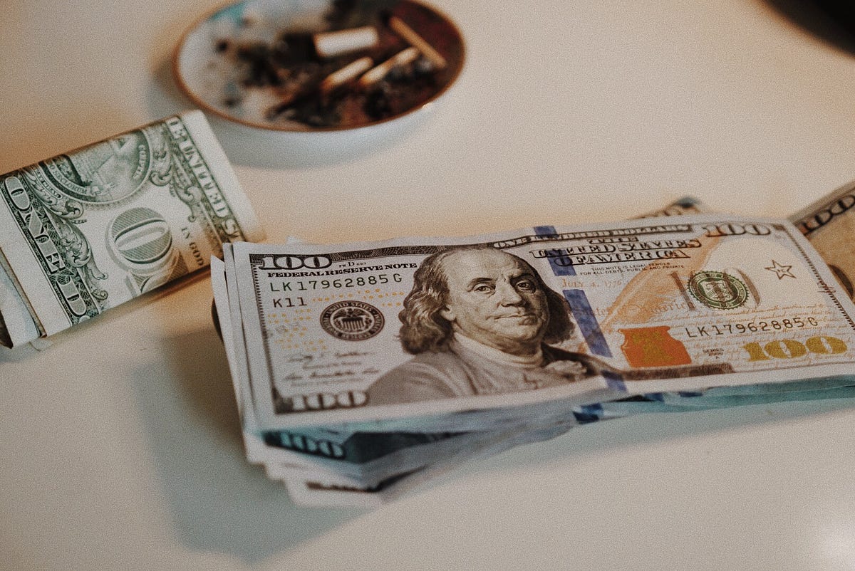 6 Figures. Ring ring | by Nijiko | Medium