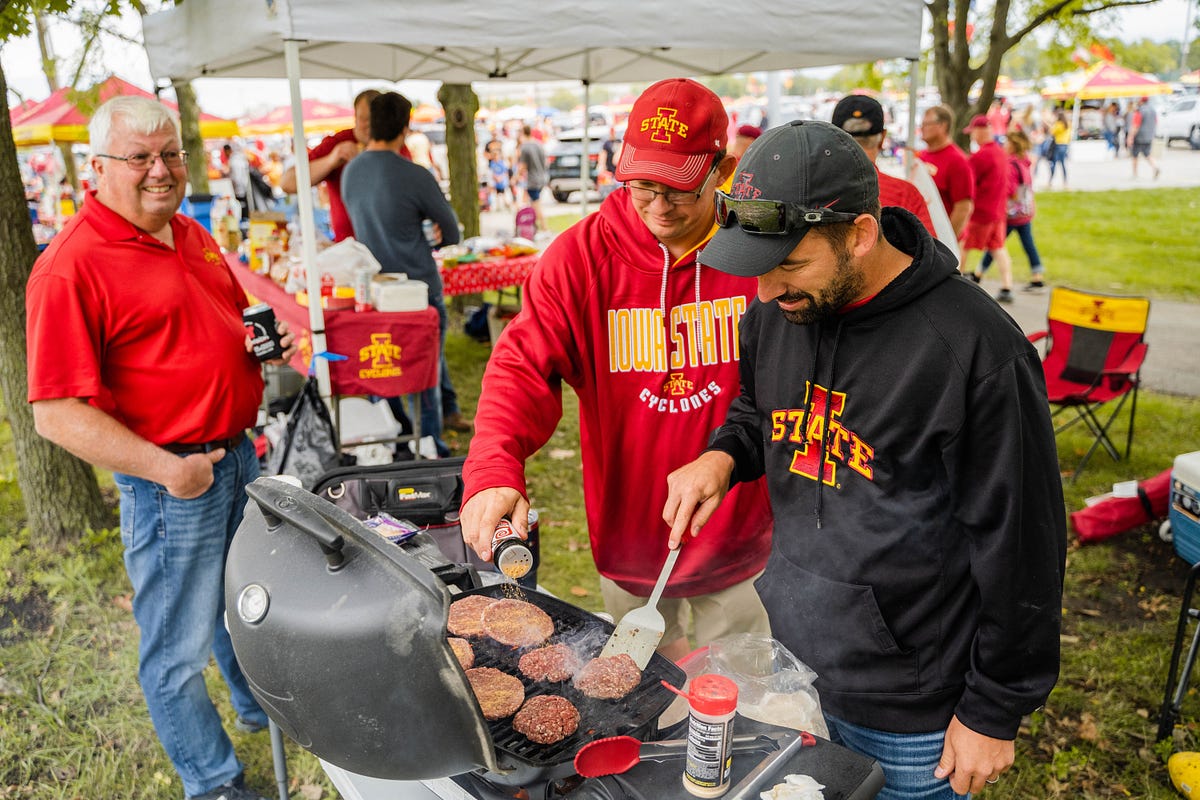 What I Learned From Tailgating in America During Football Season | by ...