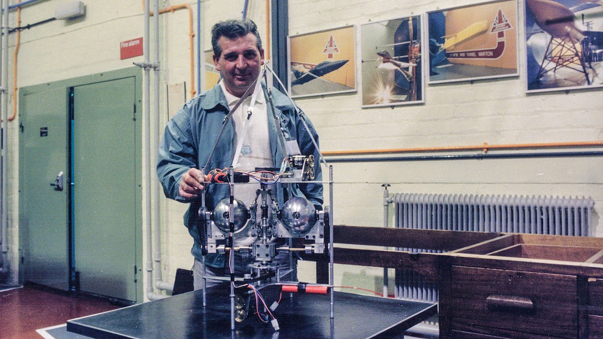 Sandy Kidd’s Gyroscopic Propulsion Device | Medium