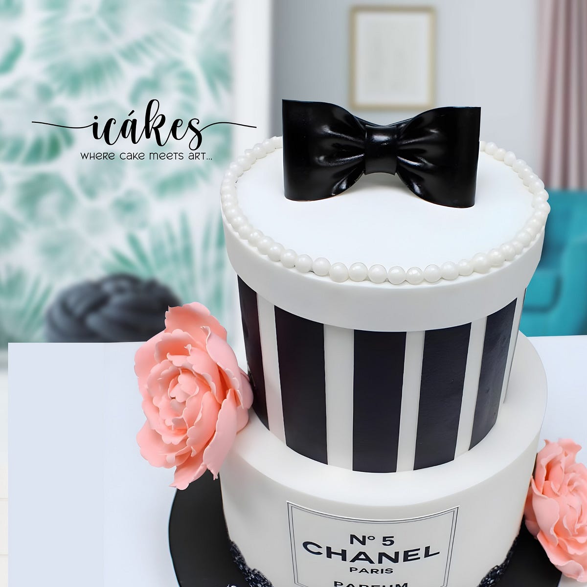 Beautiful White Cake - Icakeslondon - Medium