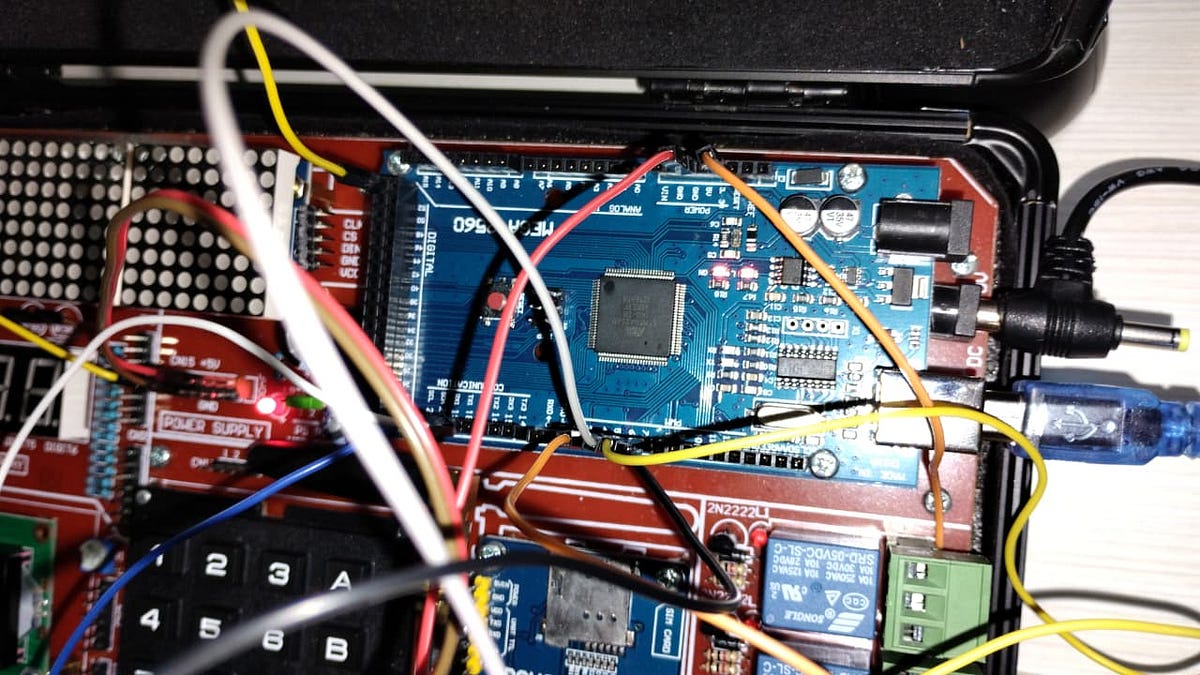 IOT Kontrol Relay Melalui Internet | by Roekhan Dani Maulana | Medium