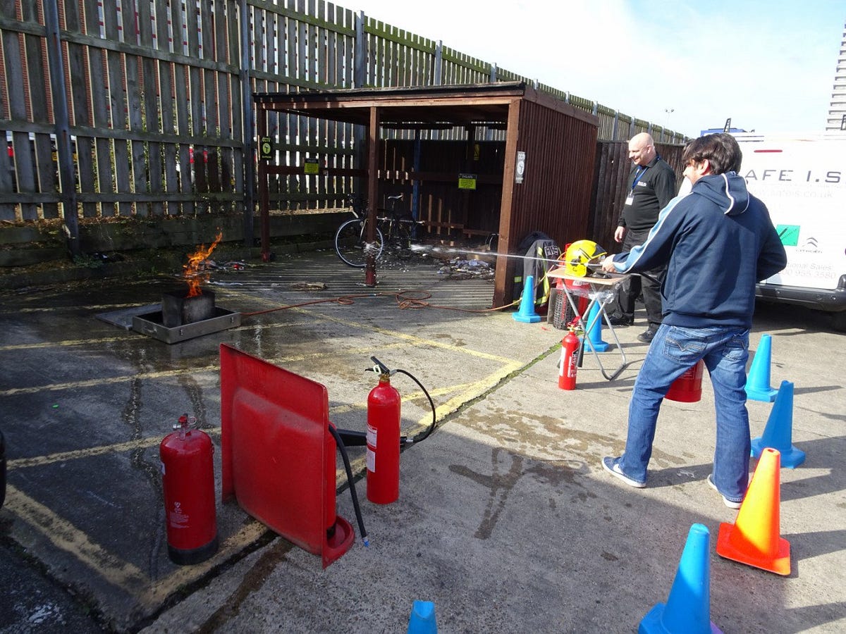 Get The Best Fire Marshall Training In London - Safe I.S. Ltd - Medium