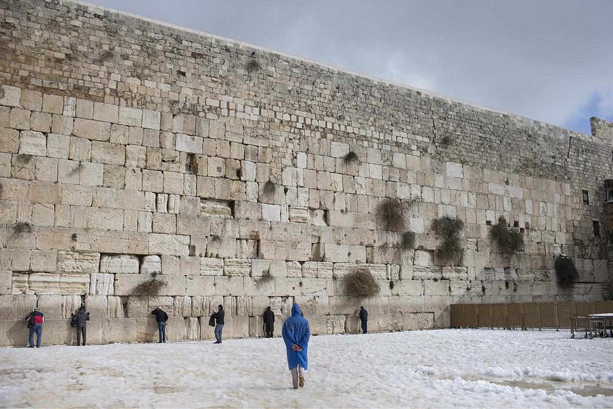 Jesus and the Wailing Wall: A Sacred Connection Across Time | by ...