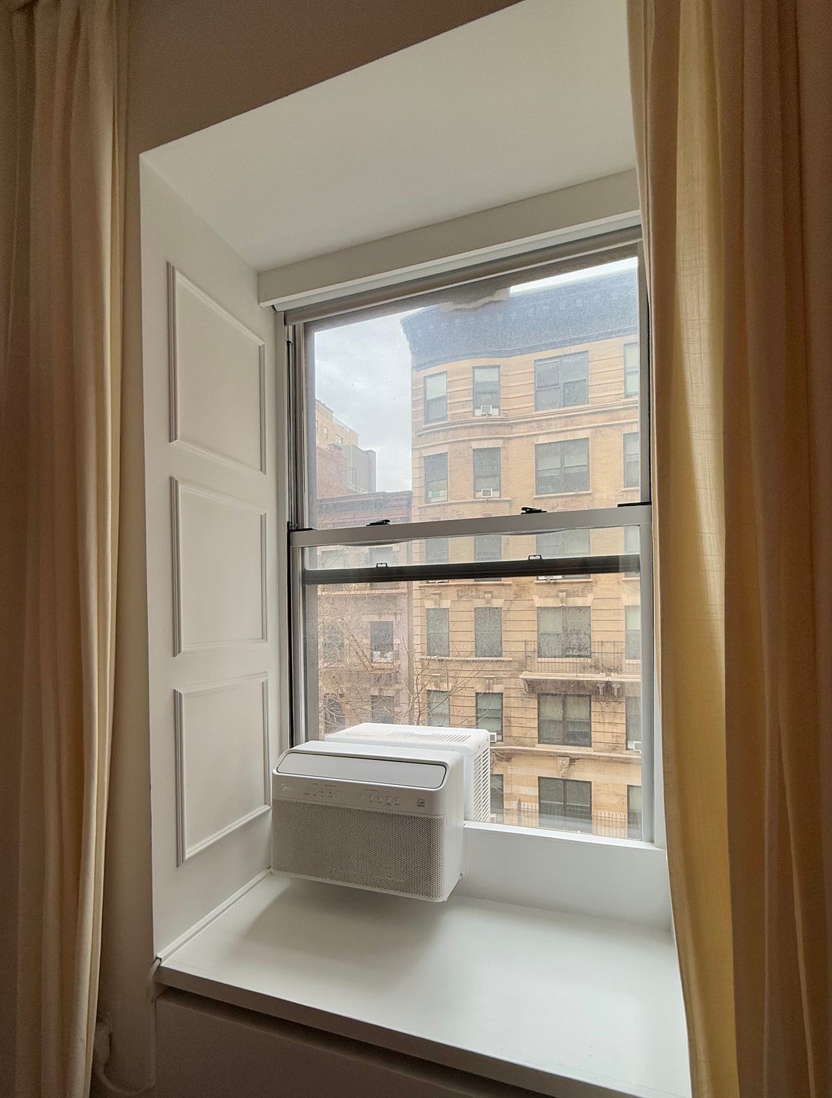 In the pursuit of a more refined window AC installation — built in Midea U-Shape Inverter Splits ...