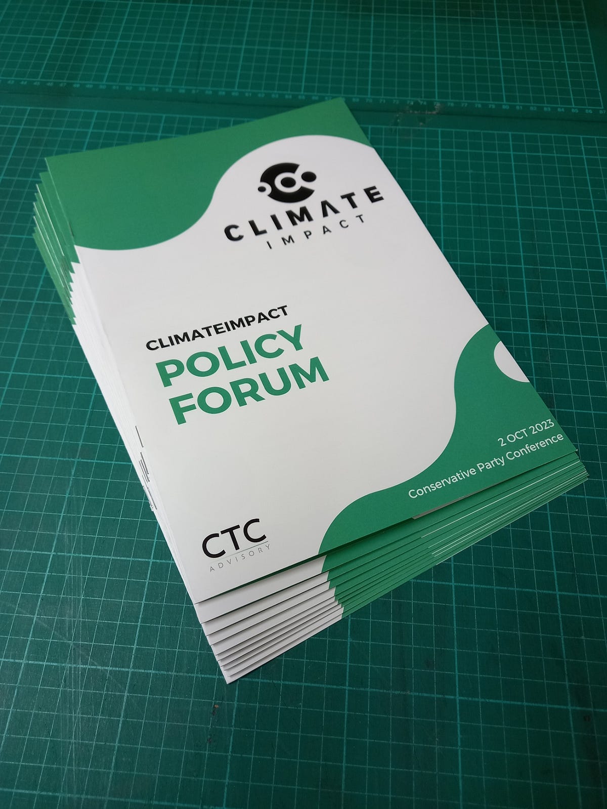 Custom A4 8pp Booklet print - Ez Printers - Medium