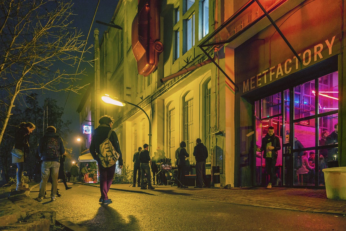 Public House at MeetFactory, Prague (2014) | SNAPSHOTS