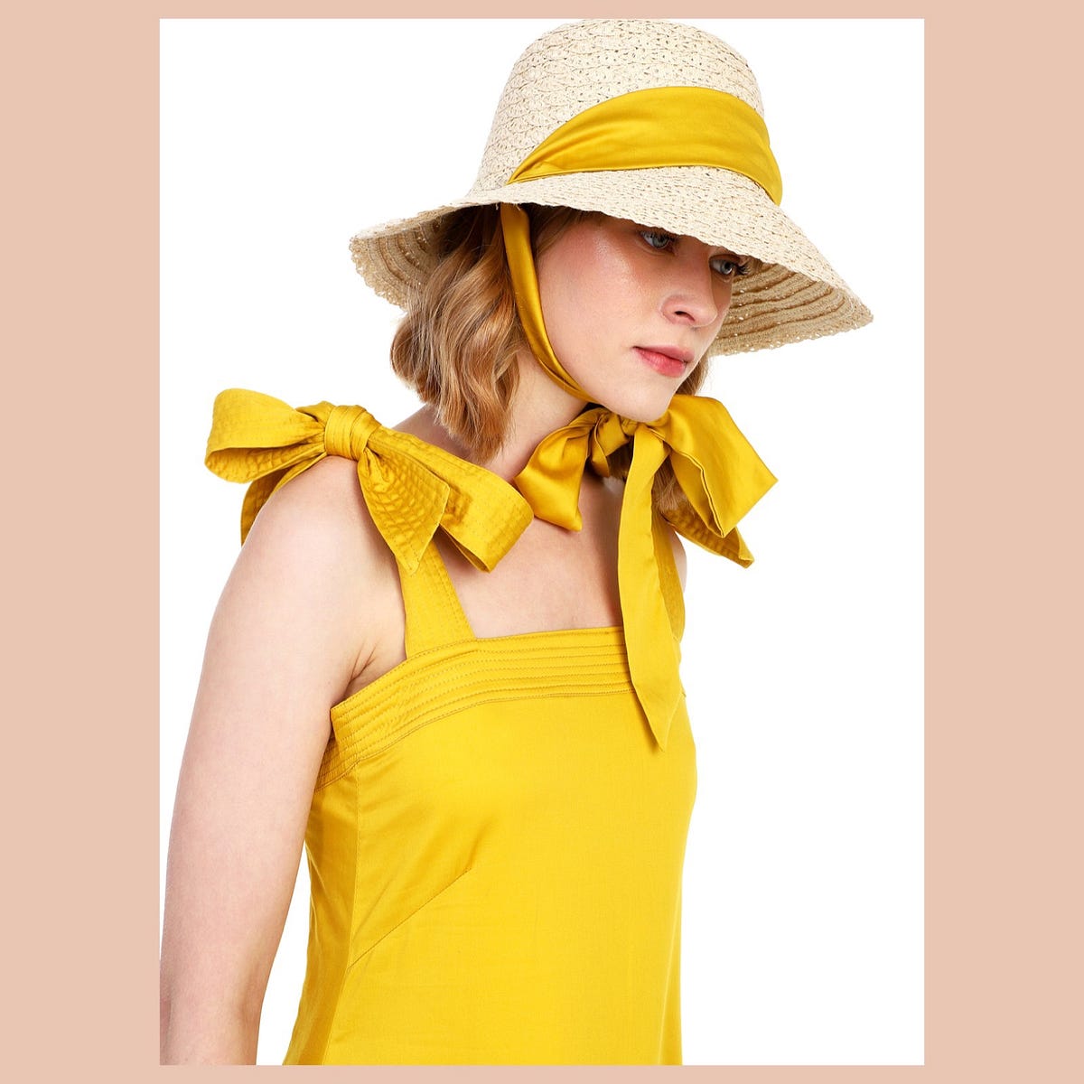 CLARISSA ROSANIA - Maria Cecilia Amaya - Medium