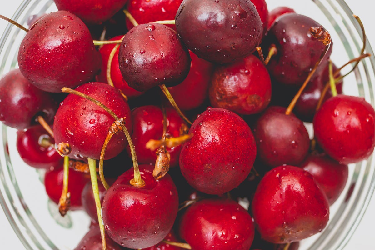 13 Impressive Health Benefits of Cherries | by KnowledgeOne.online | Medium