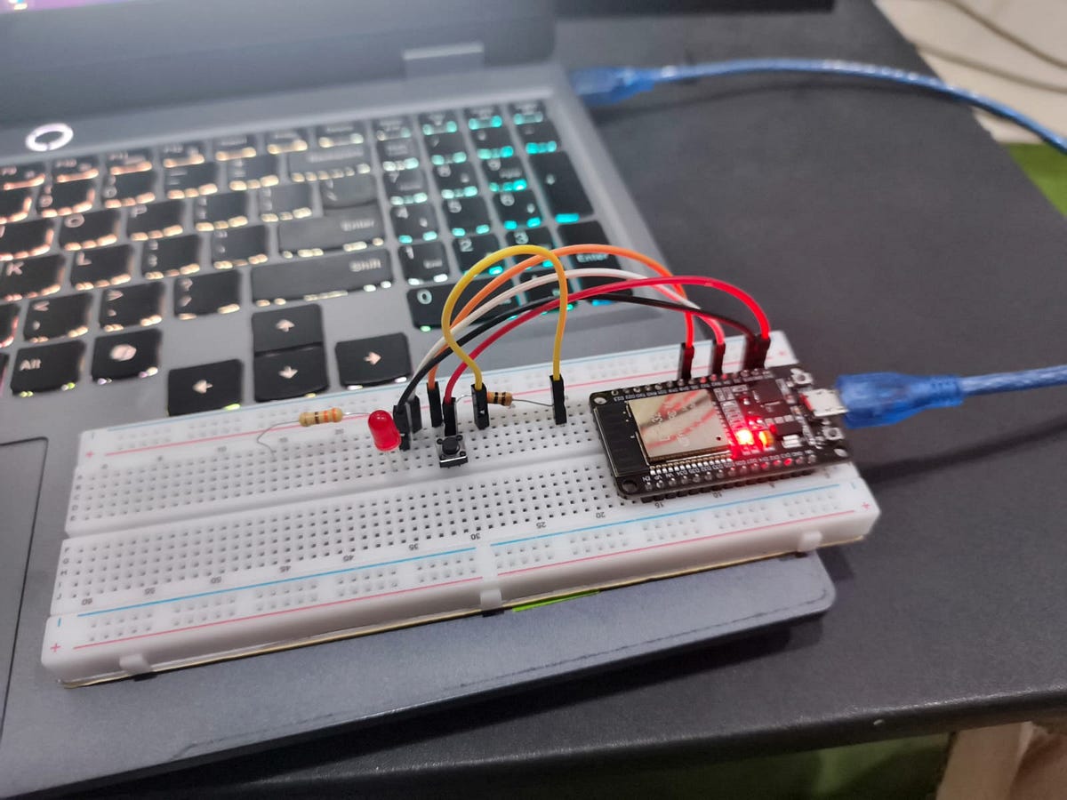 Artikel 2 : Pindah Breadboard & Nyalakan LED Pakai Tombol | by ...