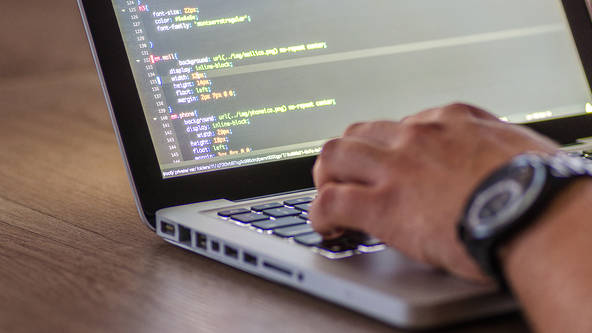 ¿Qué Lenguaje de PROGRAMACIÓN debo aprender PRIMERO en 2021? - Fabian Nómada - Medium