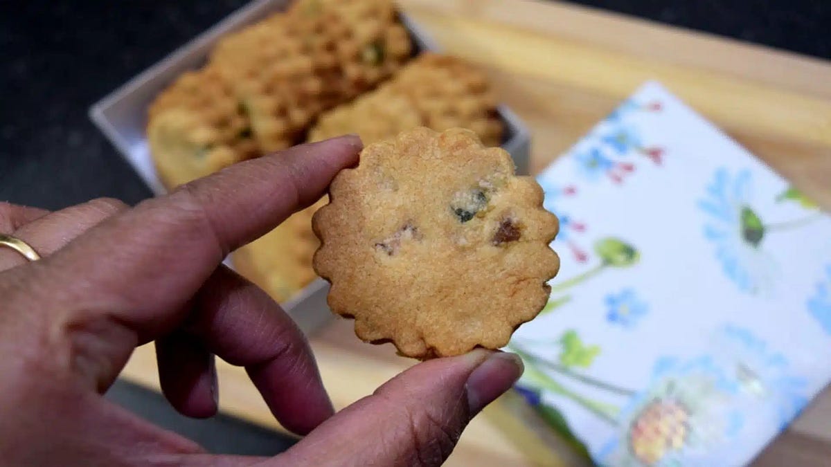 There is no oven? No issue! How to Prepare Cookies Without an Oven | by ...