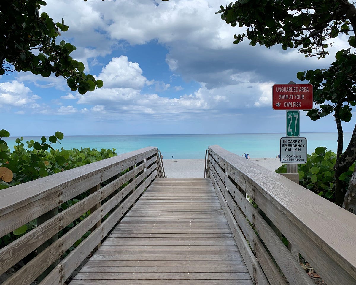 6 Remarkable Health Benefits of the Beach | by Sharon Meyers | Medium