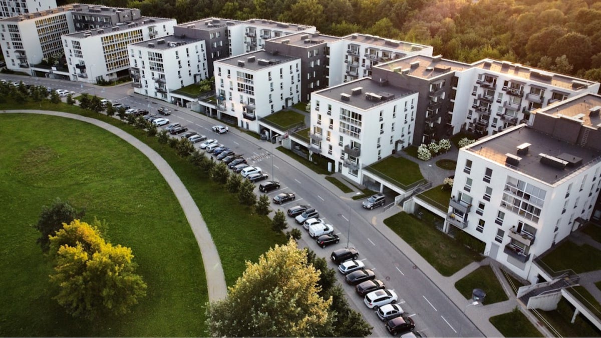 U.S. Apartment Market Rebounds: Occupancy Rates Surge and Investors Bet ...