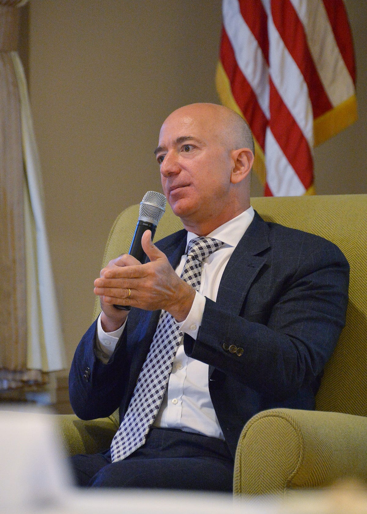 What Jeff Bezos Taught Me About Persuasive Writing | Bouncin’ and ...