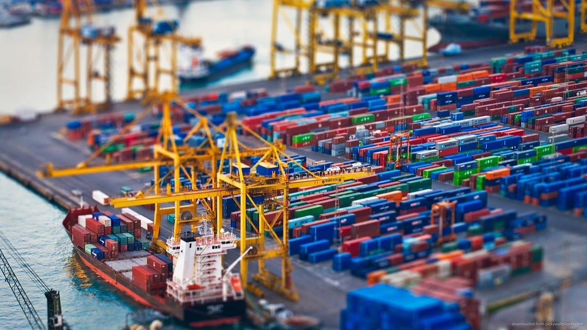มาสร้าง Docker image ด้วย multi-stage builds กัน | by Theerapong Aumnuch | THiNKNET Engineering