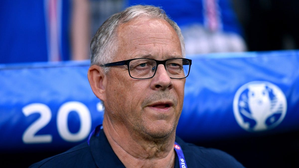 Un ottimo lavoro. Lars Lagerbäck è ermetico, ma… | by Crampi Sportivi ...