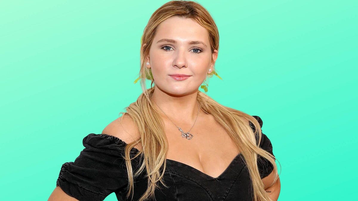 Abigail Breslin Biography, Wiki, Age, Height, Net Worth & More ...