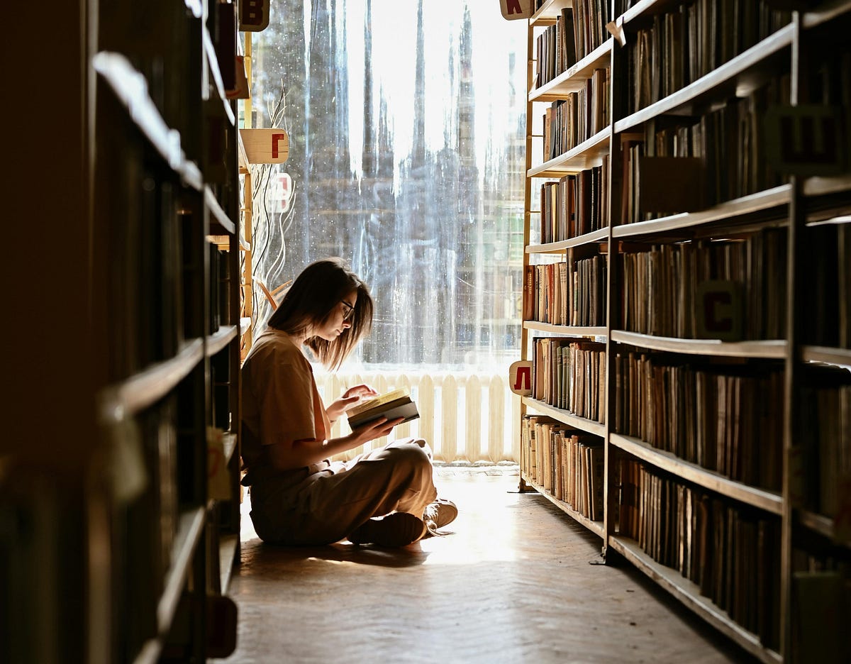 Reading With Intention in a Distracted World | The Academic