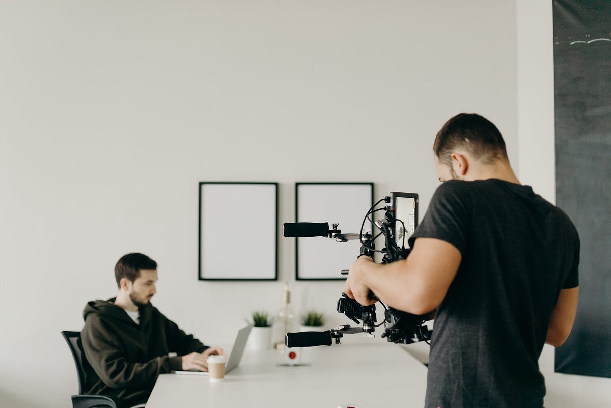 Benefits of Hiring a Virtual Assistant for Photographers | by Level Up ...