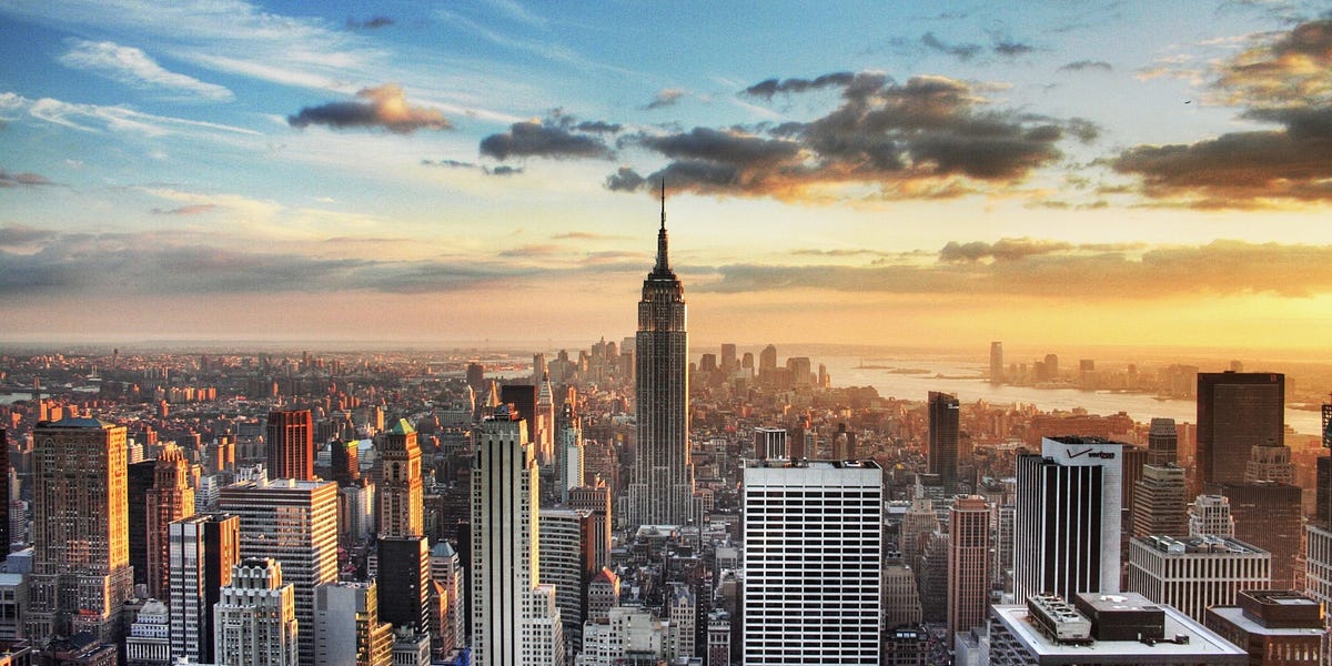15 Looping Portraits Of The World’s Most Iconic City | by Coub | Medium