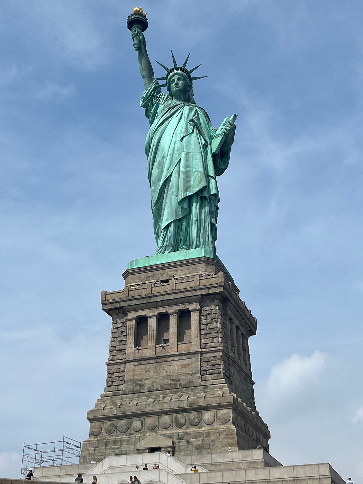 New York’s Must-See Attractions: From Niagara Falls to the Big Apple ...