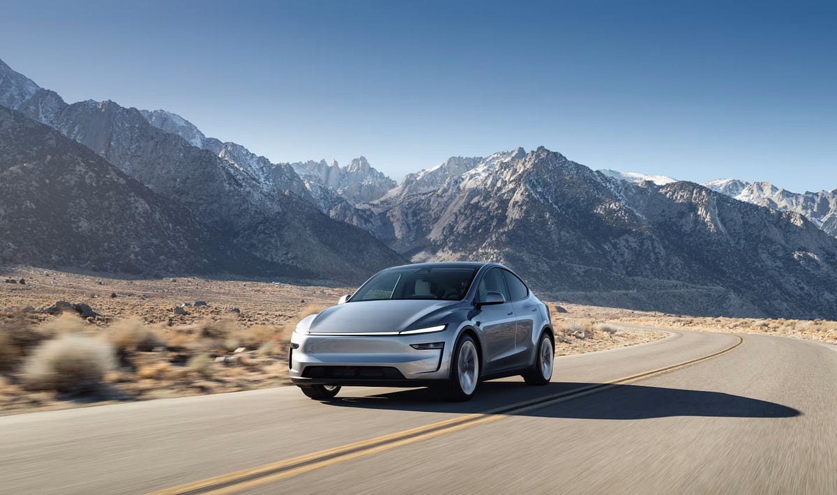 How Tesla Sold the World’s Best-Selling Car: The Strategy Behind the ...