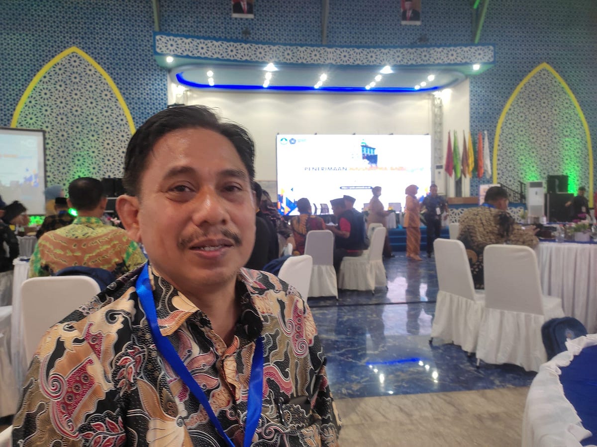 Kepala SMK 7 Makassar: Alumni Unismuh Sudah Teruji | by Universitas Muhammadiyah Makassar | Medium